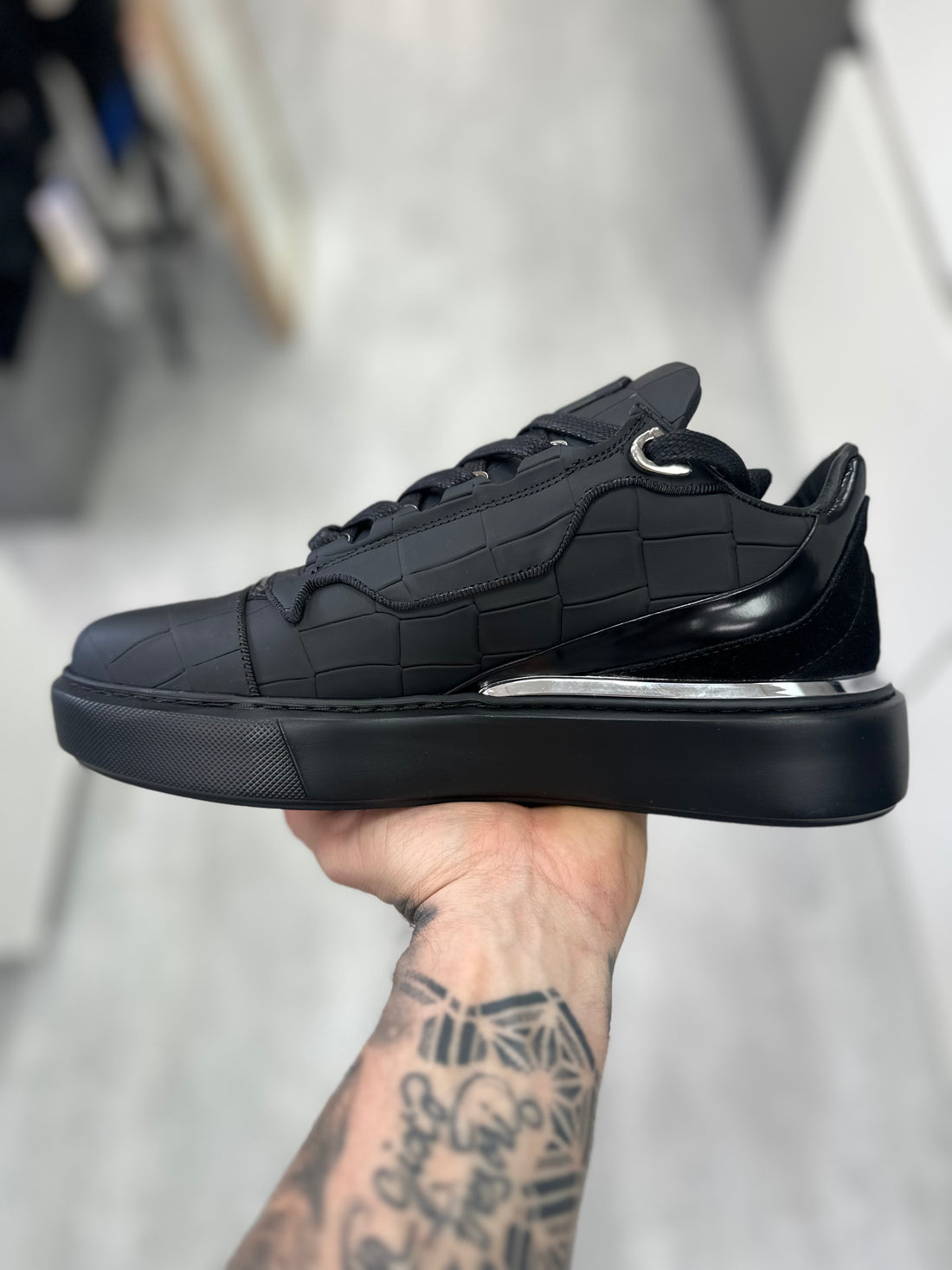 Sneakers - Shoes – Stayin